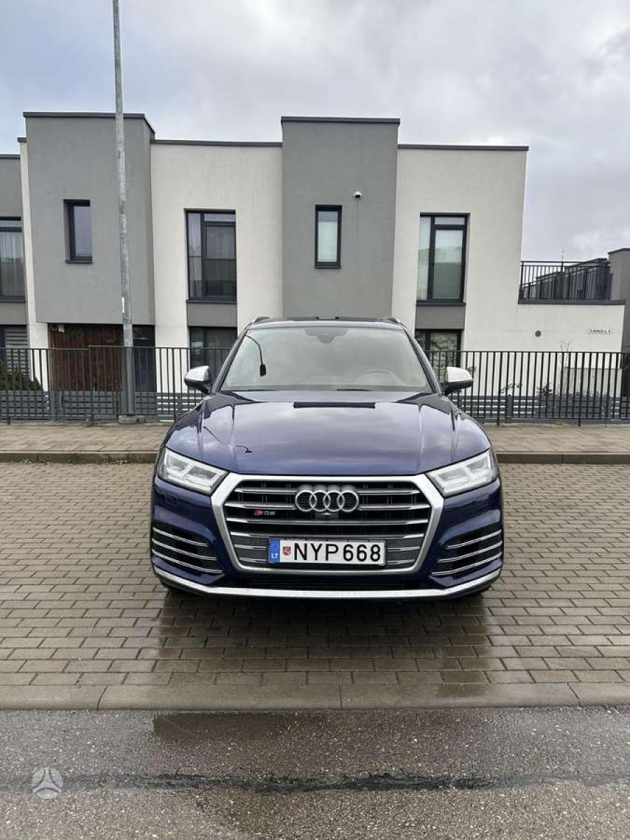 Blue Audi SQ5 2018 in Vilnius, with an engine capacity of 3.00 L and mileage of 110 thousand km for 25000 €, photo 2 on AUTOMOTO.COM.LV