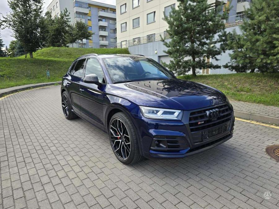 Blue Audi SQ5 2018 in Vilnius, with an engine capacity of 3.00 L and mileage of 261 thousand km for 22200 €, photo 1 on AUTOMOTO.COM.LV
