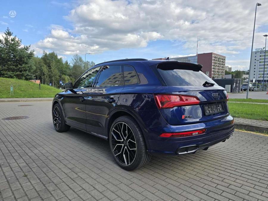 Blue Audi SQ5 2018 in Vilnius, with an engine capacity of 3.00 L and mileage of 261 thousand km for 22200 €, photo 3 on AUTOMOTO.COM.LV