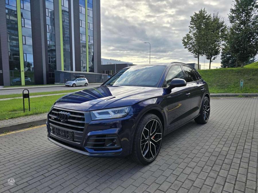 Blue Audi SQ5 2018 in Vilnius, with an engine capacity of 3.00 L and mileage of 261 thousand km for 22200 €, photo 4 on AUTOMOTO.COM.LV