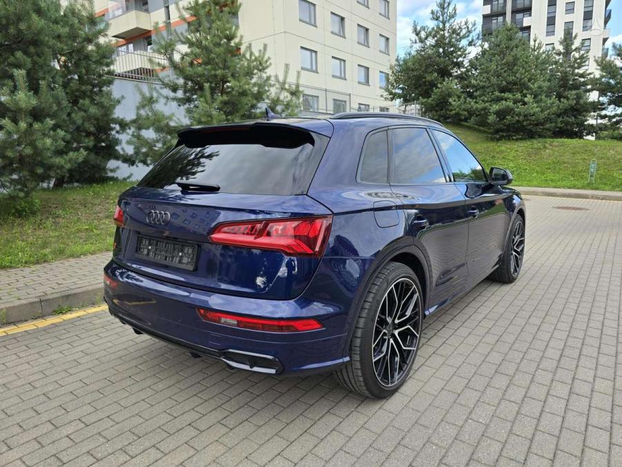 Blue Audi SQ5 2018 in Vilnius, with an engine capacity of 3.00 L and mileage of 261 thousand km for 22200 €, photo 5 on AUTOMOTO.COM.LV