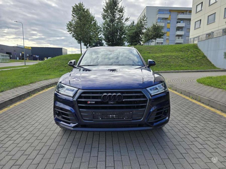 Blue Audi SQ5 2018 in Vilnius, with an engine capacity of 3.00 L and mileage of 261 thousand km for 22200 €, photo 6 on AUTOMOTO.COM.LV