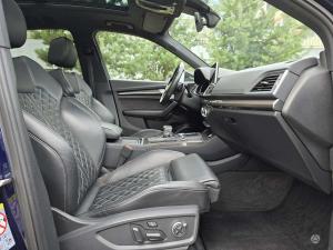 Blue Audi SQ5 2018 in Vilnius, with an engine capacity of 3.00 L and mileage of 261 thousand km for 22200 €, photo 10 on AUTOMOTO.COM.LV