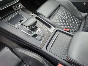 Blue Audi SQ5 2018 in Vilnius, with an engine capacity of 3.00 L and mileage of 261 thousand km for 22200 €, photo 15 on AUTOMOTO.COM.LV