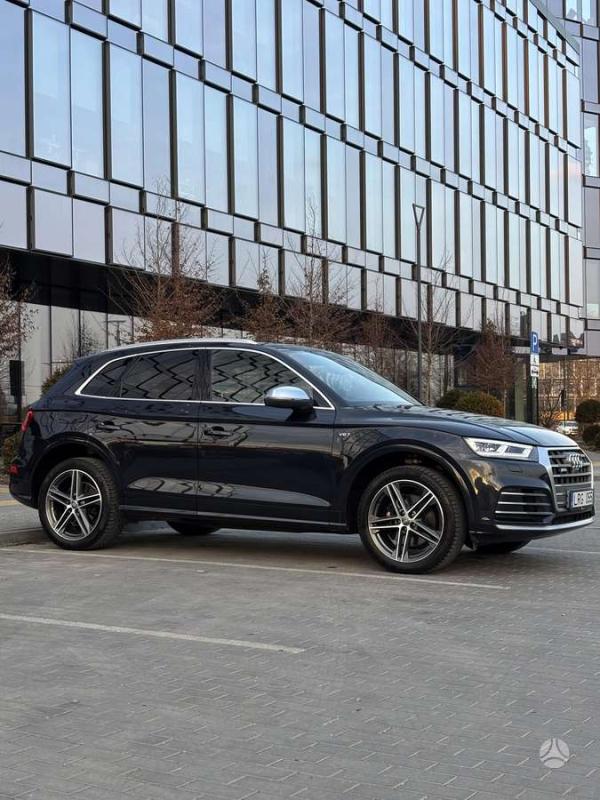 Audi SQ5 2018 Viļņa vietnē Zils Audi SQ5 2018 Viļņa, ar dzinēja tilpumu 3.00 L un nobraukumu 96 tūkst. km par 24900 €, foto 5 vietnē AUTOMOTO.COM.LV