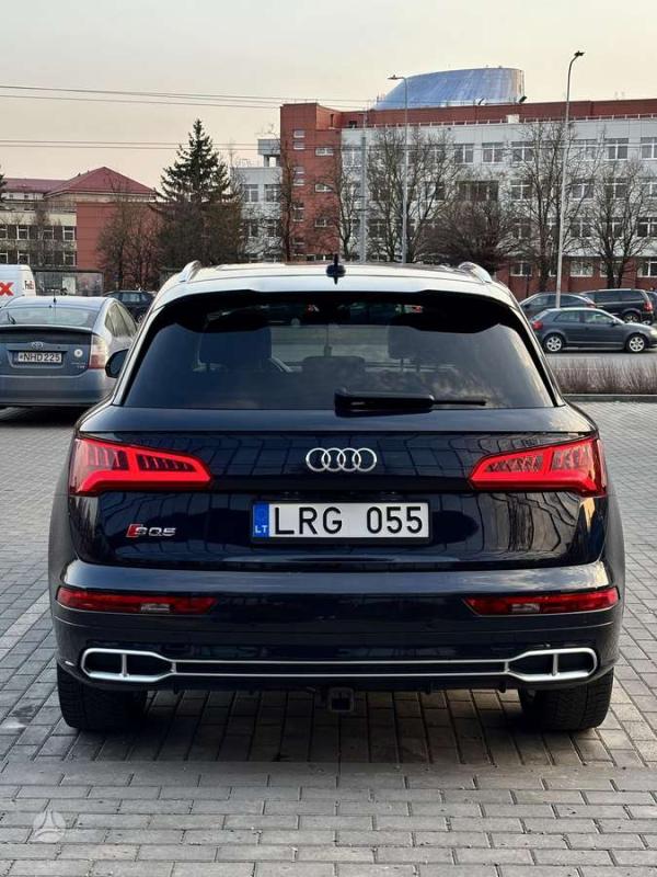 Audi SQ5 2018 Viļņa vietnē Zils Audi SQ5 2018 Viļņa, ar dzinēja tilpumu 3.00 L un nobraukumu 96 tūkst. km par 24900 €, foto 8 vietnē AUTOMOTO.COM.LV