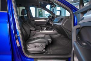 Blue Audi SQ5 2022 in Marijampole, with an engine capacity of 3.00 L and mileage of 131 thousand km for 36250 €, photo 38 on AUTOMOTO.COM.LV