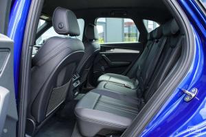Blue Audi SQ5 2022 in Kaunas, with an engine capacity of 3.00 L and mileage of 131 thousand km for 35950 €, photo 34 on AUTOMOTO.COM.LV