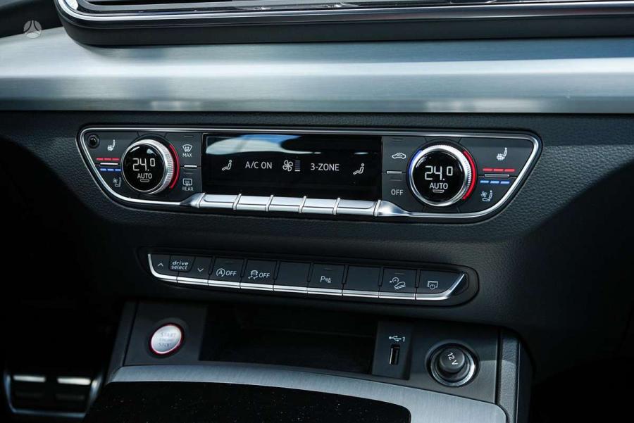 Синий Ауди SQ5 2022 в Каунас, объемом двигателя 2.97 л и пробегом 131 тыс. км за 35950 €, фото 23 на AUTOMOTO.COM.LV