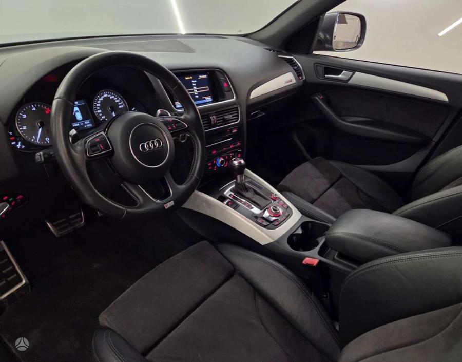 Pelēks Audi SQ5 2013 Marijampole, ar dzinēja tilpumu 2.97 L un nobraukumu 218 tūkst. km par 14400 €, foto 3 vietnē AUTOMOTO.COM.LV