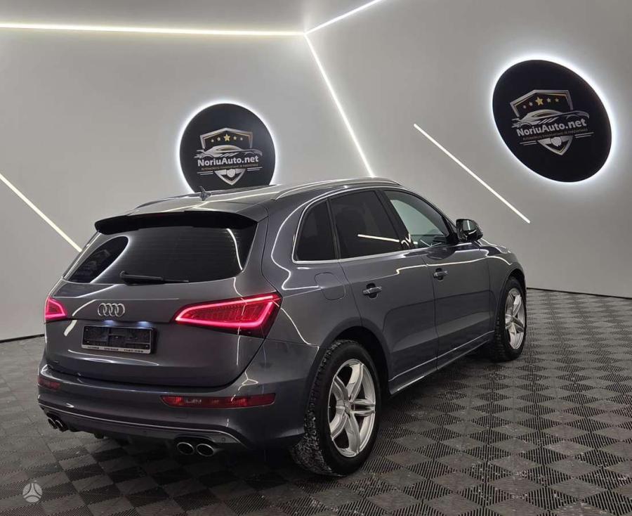 Pelēks Audi SQ5 2013 Marijampole, ar dzinēja tilpumu 2.97 L un nobraukumu 218 tūkst. km par 14400 €, foto 9 vietnē AUTOMOTO.COM.LV