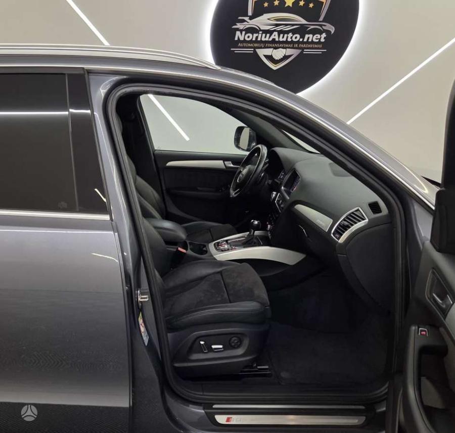 Pelēks Audi SQ5 2013 Marijampole, ar dzinēja tilpumu 2.97 L un nobraukumu 218 tūkst. km par 14400 €, foto 16 vietnē AUTOMOTO.COM.LV