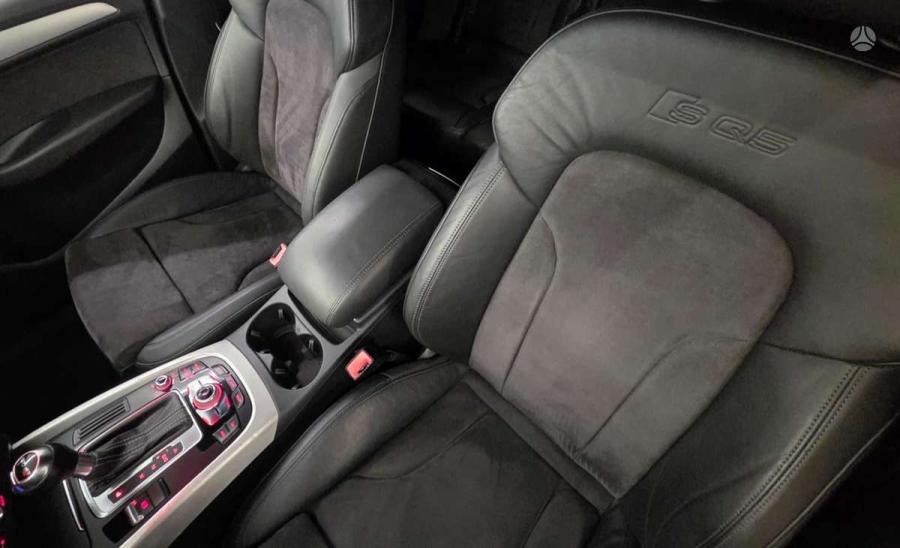 Pelēks Audi SQ5 2013 Marijampole, ar dzinēja tilpumu 2.97 L un nobraukumu 218 tūkst. km par 14400 €, foto 21 vietnē AUTOMOTO.COM.LV