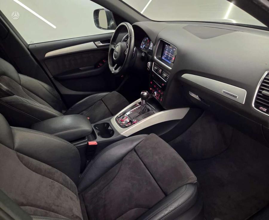 Pelēks Audi SQ5 2013 Marijampole, ar dzinēja tilpumu 2.97 L un nobraukumu 218 tūkst. km par 14400 €, foto 28 vietnē AUTOMOTO.COM.LV