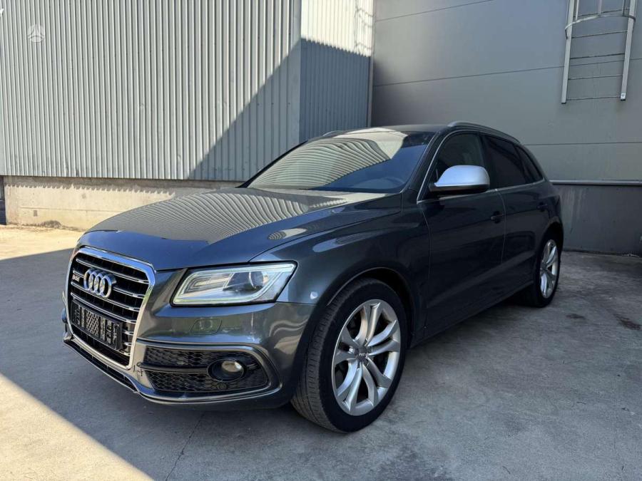 Grey Audi SQ5 2014 in Alytus, with an engine capacity of 3.00 L and mileage of 288 thousand km for 9950 €, photo 1 on AUTOMOTO.COM.LV