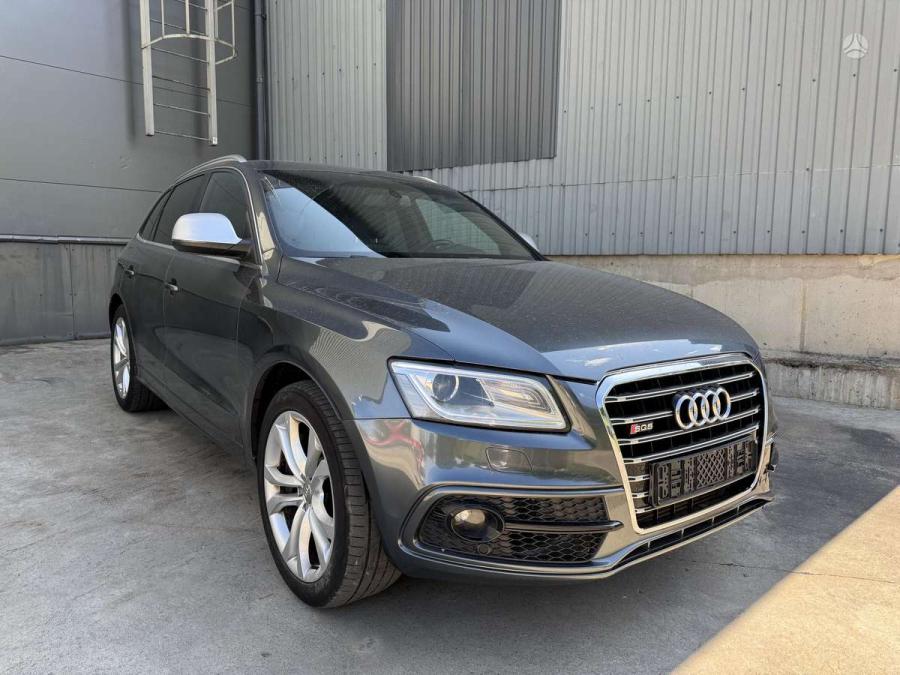 Grey Audi SQ5 2014 in Alytus, with an engine capacity of 3.00 L and mileage of 288 thousand km for 9950 €, photo 3 on AUTOMOTO.COM.LV