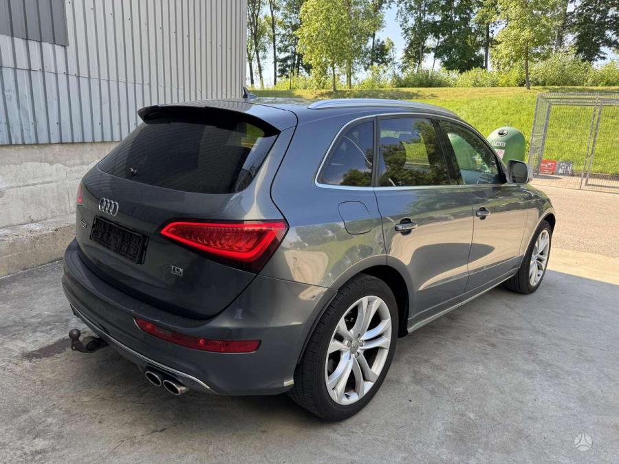 Grey Audi SQ5 2014 in Alytus, with an engine capacity of 3.00 L and mileage of 288 thousand km for 9950 €, photo 5 on AUTOMOTO.COM.LV
