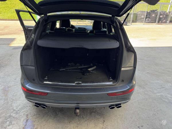 Grey Audi SQ5 2014 in Alytus, with an engine capacity of 3.00 L and mileage of 288 thousand km for 9950 €, photo 5 on AUTOMOTO.COM.LV