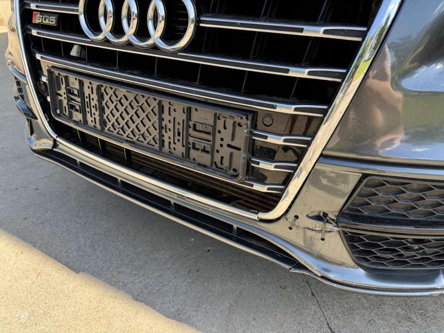 Grey Audi SQ5 2014 in Alytus, with an engine capacity of 3.00 L and mileage of 288 thousand km for 9950 €, photo 34 on AUTOMOTO.COM.LV