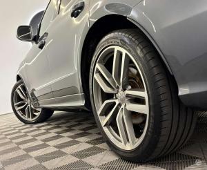 Grey Audi SQ5 2014 in Marijampole, with an engine capacity of 2.97 L and mileage of 274 thousand km for 14850 €, photo 10 on AUTOMOTO.COM.LV