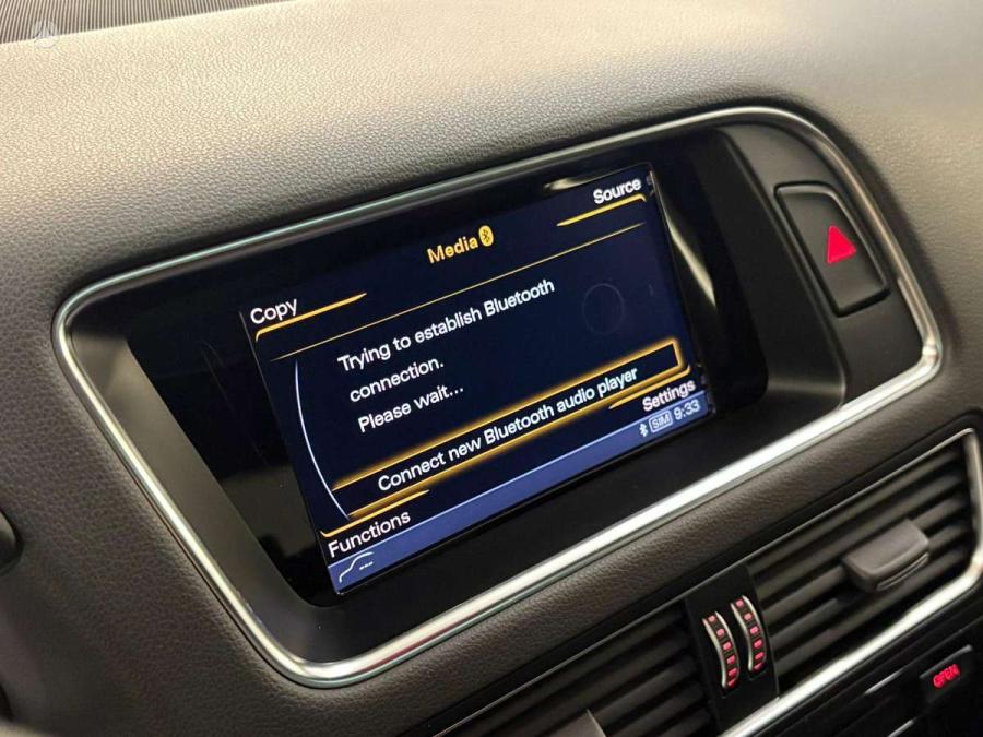 Grey Audi SQ5 2014 in Marijampole, with an engine capacity of 2.97 L and mileage of 274 thousand km for 14850 €, photo 23 on AUTOMOTO.COM.LV