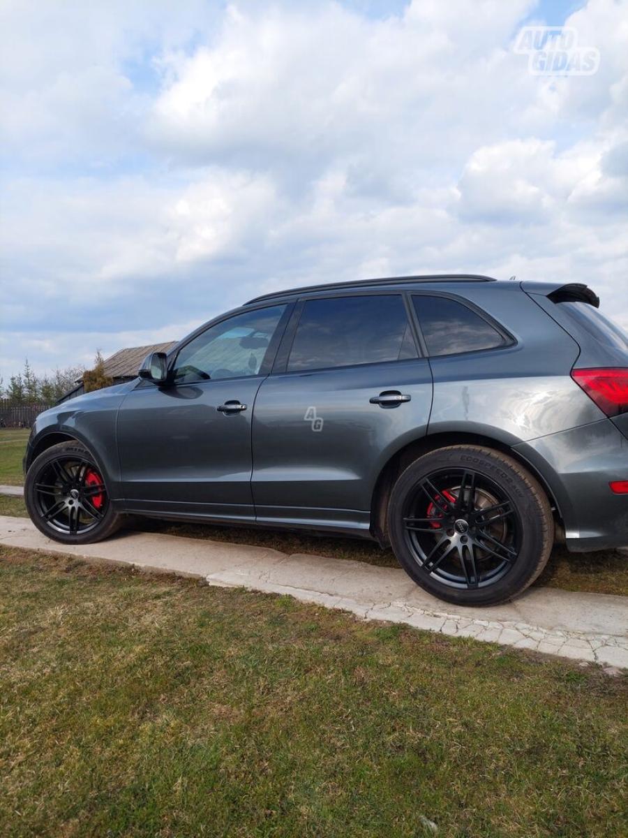 Grey Audi SQ5 2015 in Prienai, with an engine capacity of 3.00 L and mileage of 227 thousand km for 17950 €, photo 6 on AUTOMOTO.COM.LV