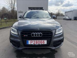 Pelēks Audi SQ5 2015 Panevēža, ar dzinēja tilpumu 3.00 L un nobraukumu 282 tūkst. km par 15000 €, foto 4 vietnē AUTOMOTO.COM.LV