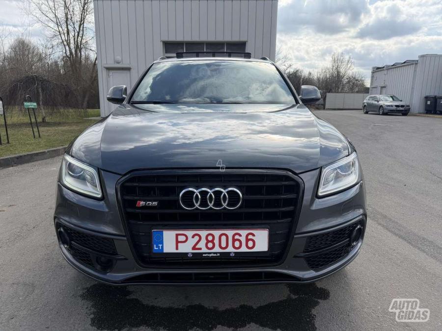 Pelēks Audi SQ5 2015 Panevēža, ar dzinēja tilpumu 3.00 L un nobraukumu 282 tūkst. km par 15000 €, foto 4 vietnē AUTOMOTO.COM.LV