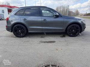 Pelēks Audi SQ5 2015 Panevēža, ar dzinēja tilpumu 3.00 L un nobraukumu 282 tūkst. km par 15000 €, foto 14 vietnē AUTOMOTO.COM.LV