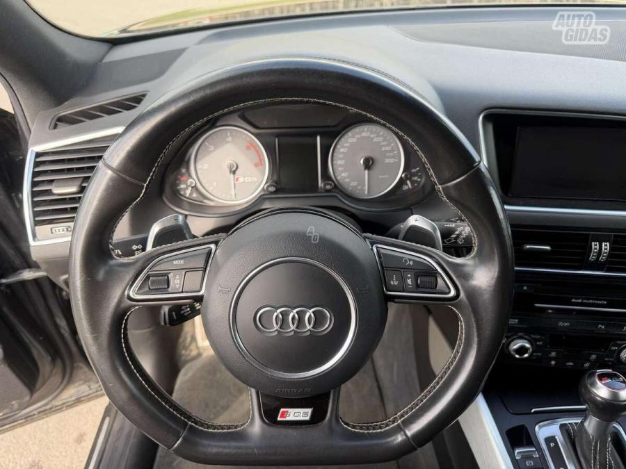 Pelēks Audi SQ5 2015 Panevēža, ar dzinēja tilpumu 3.00 L un nobraukumu 282 tūkst. km par 15000 €, foto 21 vietnē AUTOMOTO.COM.LV