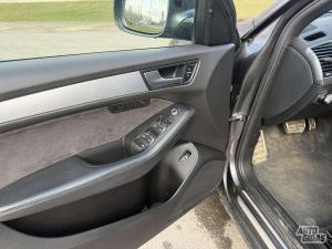 Pelēks Audi SQ5 2015 Panevēža, ar dzinēja tilpumu 3.00 L un nobraukumu 282 tūkst. km par 15000 €, foto 26 vietnē AUTOMOTO.COM.LV