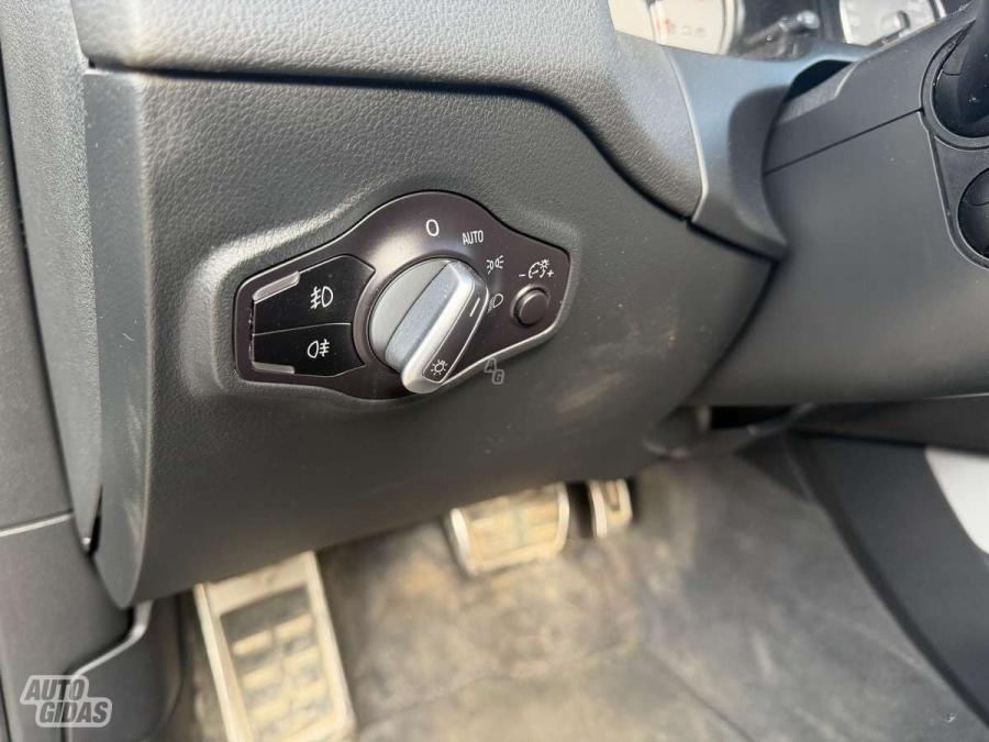 Pelēks Audi SQ5 2015 Panevēža, ar dzinēja tilpumu 3.00 L un nobraukumu 282 tūkst. km par 15000 €, foto 28 vietnē AUTOMOTO.COM.LV