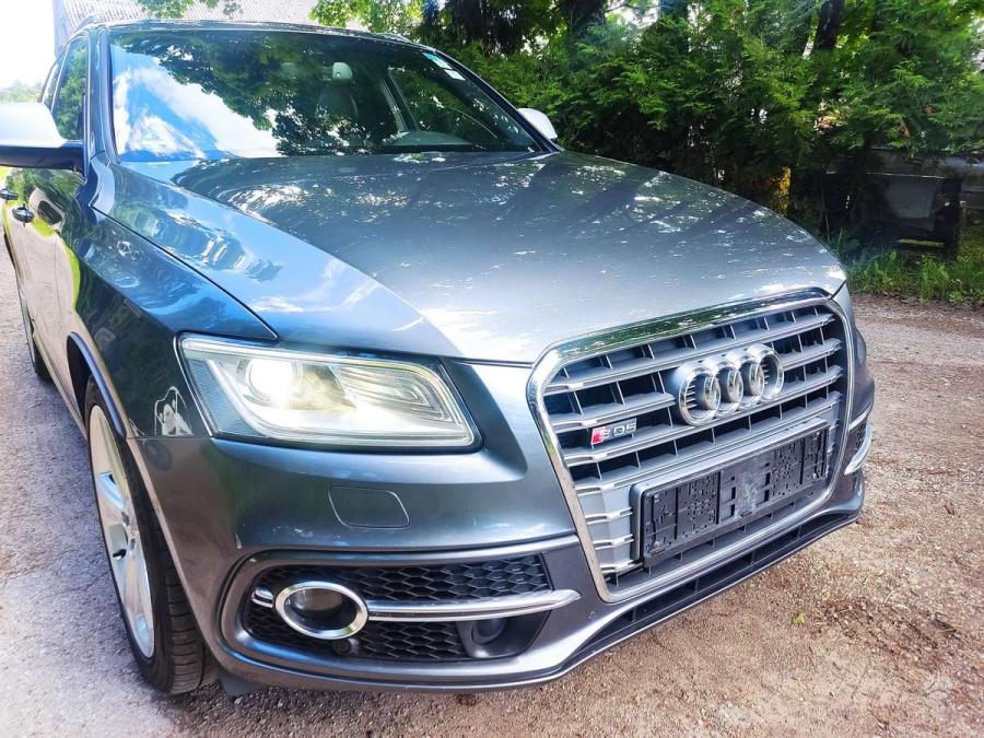 Grey Audi SQ5 2015 in Utena, with an engine capacity of 2.97 L and mileage of 245 thousand km for 16250 €, photo 4 on AUTOMOTO.COM.LV