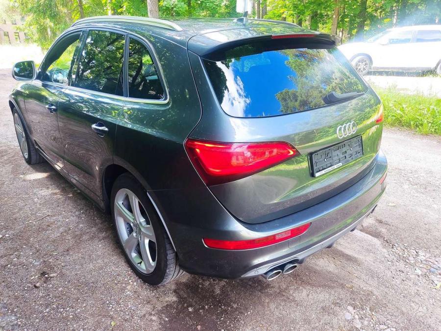 Grey Audi SQ5 2015 in Utena, with an engine capacity of 2.97 L and mileage of 245 thousand km for 16250 €, photo 6 on AUTOMOTO.COM.LV