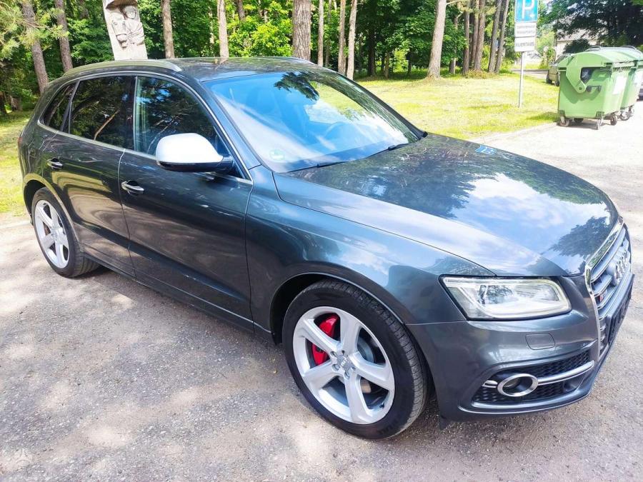 Grey Audi SQ5 2015 in Utena, with an engine capacity of 2.97 L and mileage of 246 thousand km for 16350 €, photo 5 on AUTOMOTO.COM.LV