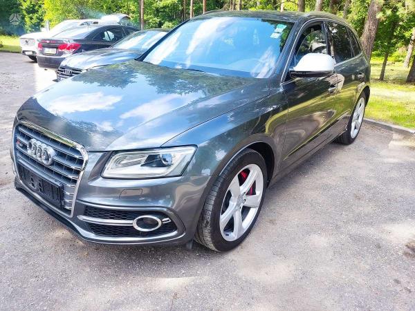 Grey Audi SQ5 2015 in Utena, with an engine capacity of 2.97 L and mileage of 246 thousand km for 16350 €, photo 8 on AUTOMOTO.COM.LV