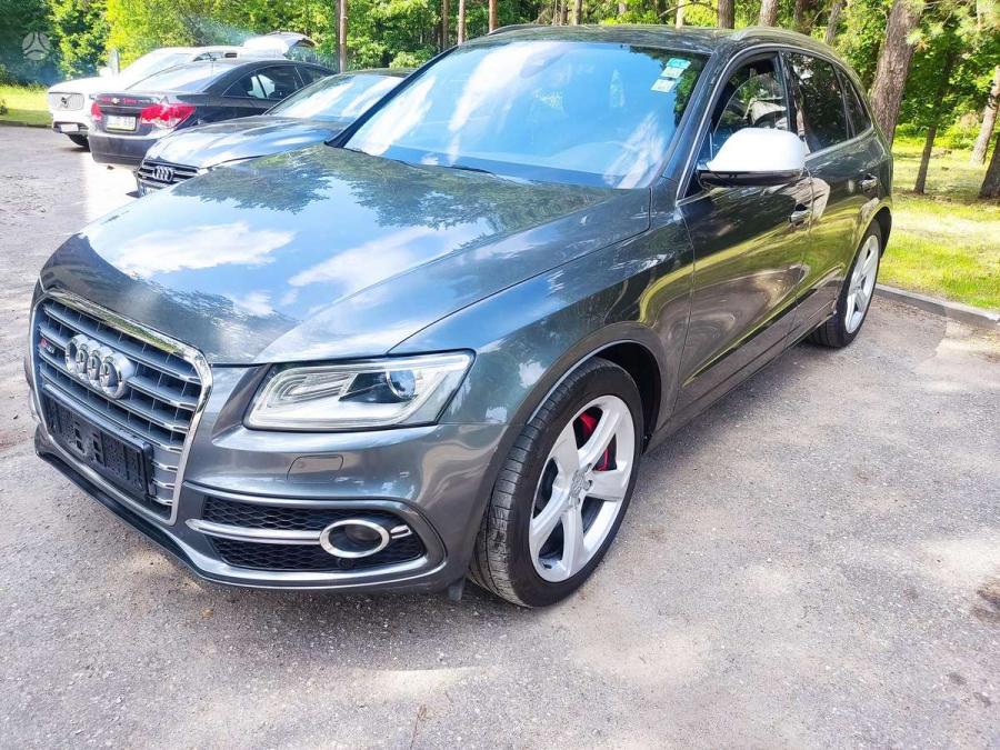 Grey Audi SQ5 2015 in Utena, with an engine capacity of 2.97 L and mileage of 246 thousand km for 16350 €, photo 9 on AUTOMOTO.COM.LV