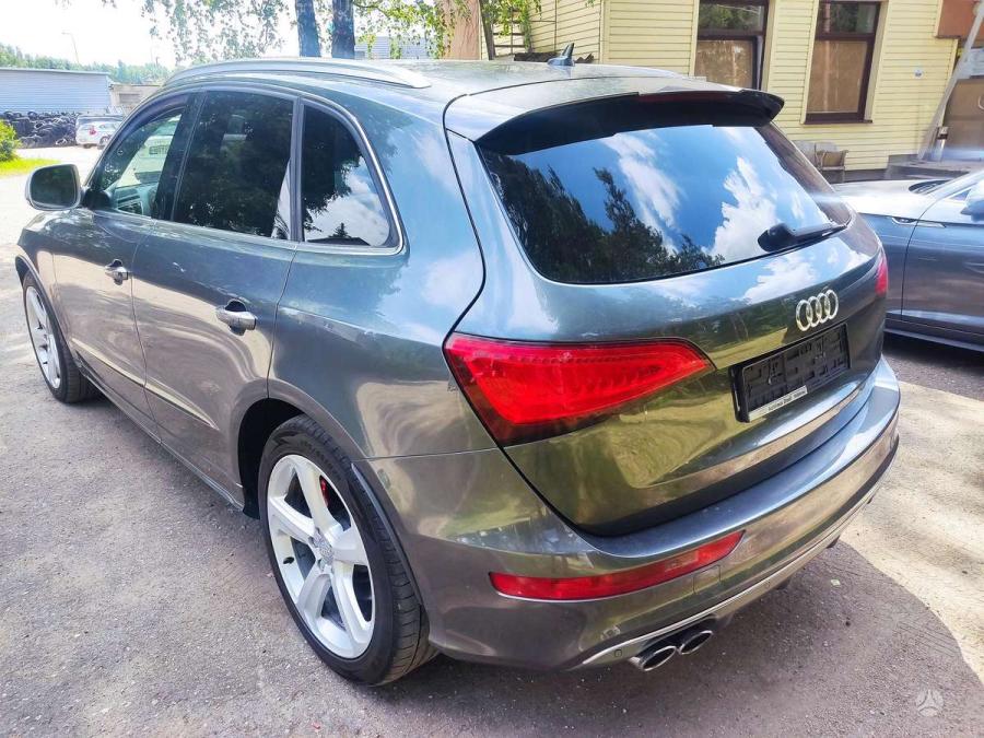 Grey Audi SQ5 2015 in Utena, with an engine capacity of 2.97 L and mileage of 246 thousand km for 16350 €, photo 12 on AUTOMOTO.COM.LV