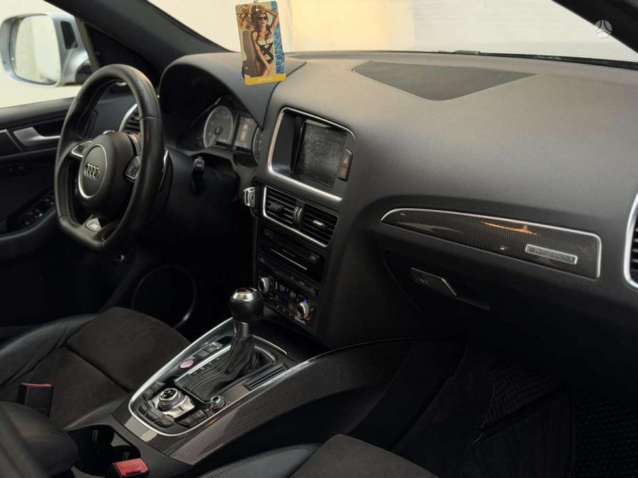 Grey Audi SQ5 2015 in Vilnius, with an engine capacity of 3.00 L and mileage of 169 thousand km for 13990 €, photo 15 on AUTOMOTO.COM.LV
