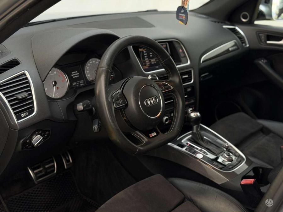 Pelēks Audi SQ5 2015 Viļņa, ar dzinēja tilpumu 3.00 L un nobraukumu 169 tūkst. km par 13990 €, foto 10 vietnē AUTOMOTO.COM.LV