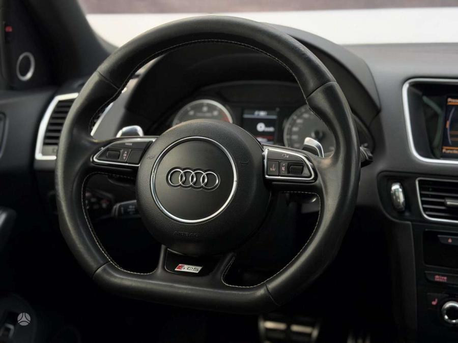 Pelēks Audi SQ5 2015 Viļņa, ar dzinēja tilpumu 3.00 L un nobraukumu 169 tūkst. km par 13990 €, foto 21 vietnē AUTOMOTO.COM.LV