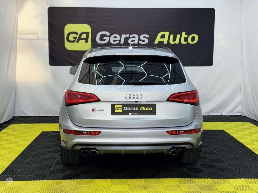 Grey Audi SQ5 2015 in Vilnius, with an engine capacity of 3.00 L and mileage of 169 thousand km for 13950 €, photo 7 on AUTOMOTO.COM.LV