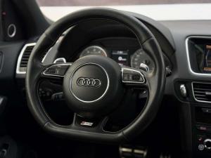 Grey Audi SQ5 2015 in Vilnius, with an engine capacity of 3.00 L and mileage of 169 thousand km for 13950 €, photo 21 on AUTOMOTO.COM.LV