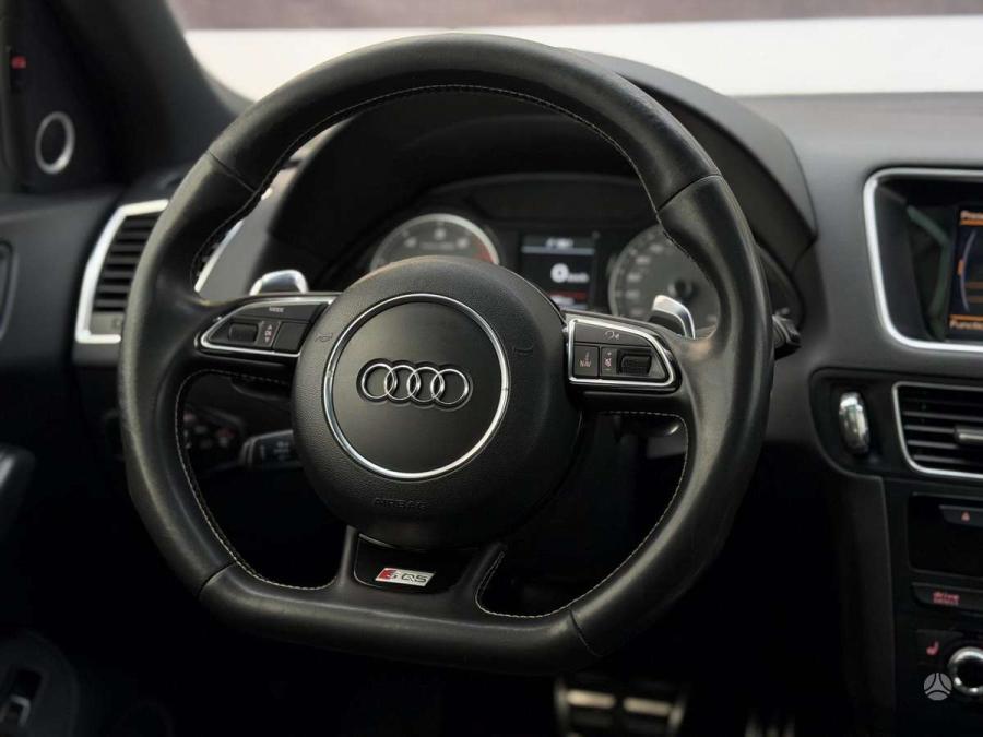 Grey Audi SQ5 2015 in Vilnius, with an engine capacity of 3.00 L and mileage of 169 thousand km for 13950 €, photo 21 on AUTOMOTO.COM.LV
