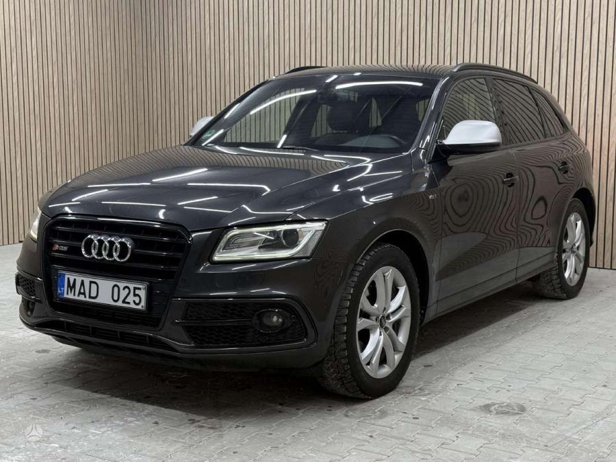 Grey Audi SQ5 2016 in Marijampole, with an engine capacity of 2.97 L and mileage of 208 thousand km for 18350 €, photo 5 on AUTOMOTO.COM.LV