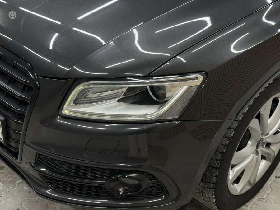 Grey Audi SQ5 2016 in Marijampole, with an engine capacity of 2.97 L and mileage of 208 thousand km for 18350 €, photo 38 on AUTOMOTO.COM.LV
