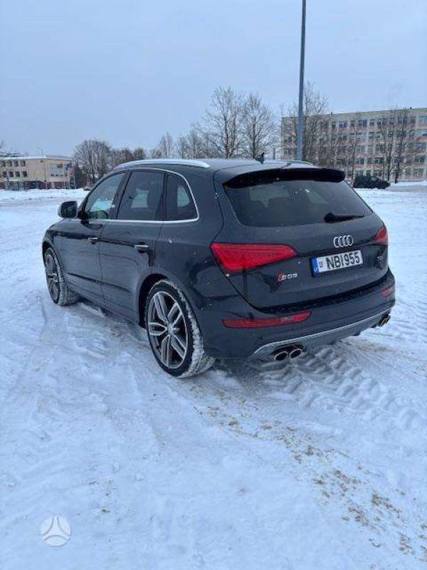 Pelēks Audi SQ5 2016 Kauņa, ar dzinēja tilpumu 2.97 L un nobraukumu 244 tūkst. km par 16500 €, foto 2 vietnē AUTOMOTO.COM.LV