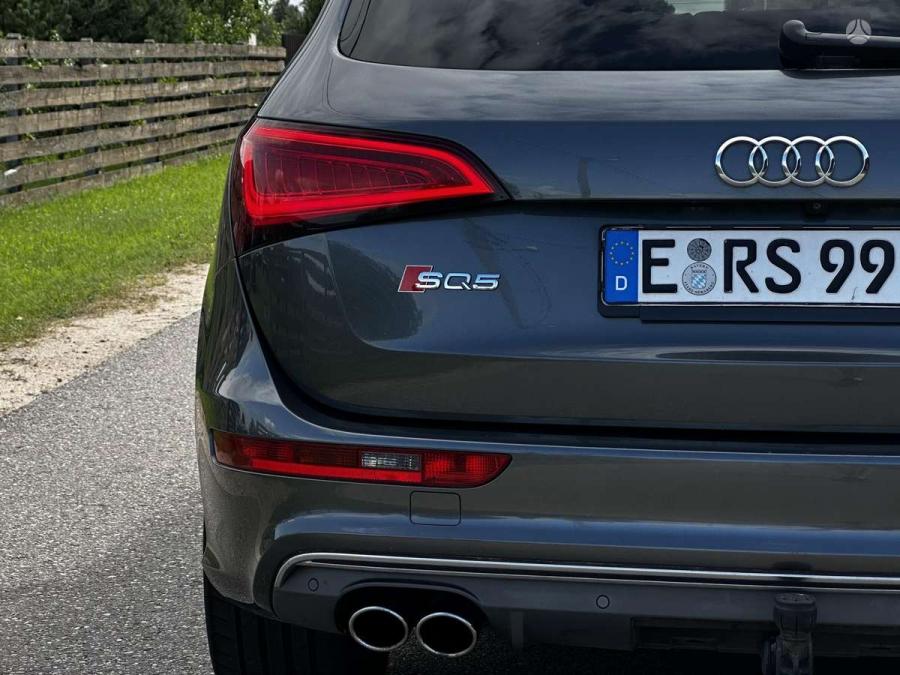Grey Audi SQ5 2016 in Vilnius, with an engine capacity of 2.97 L and mileage of 190 thousand km for 16950 €, photo 7 on AUTOMOTO.COM.LV