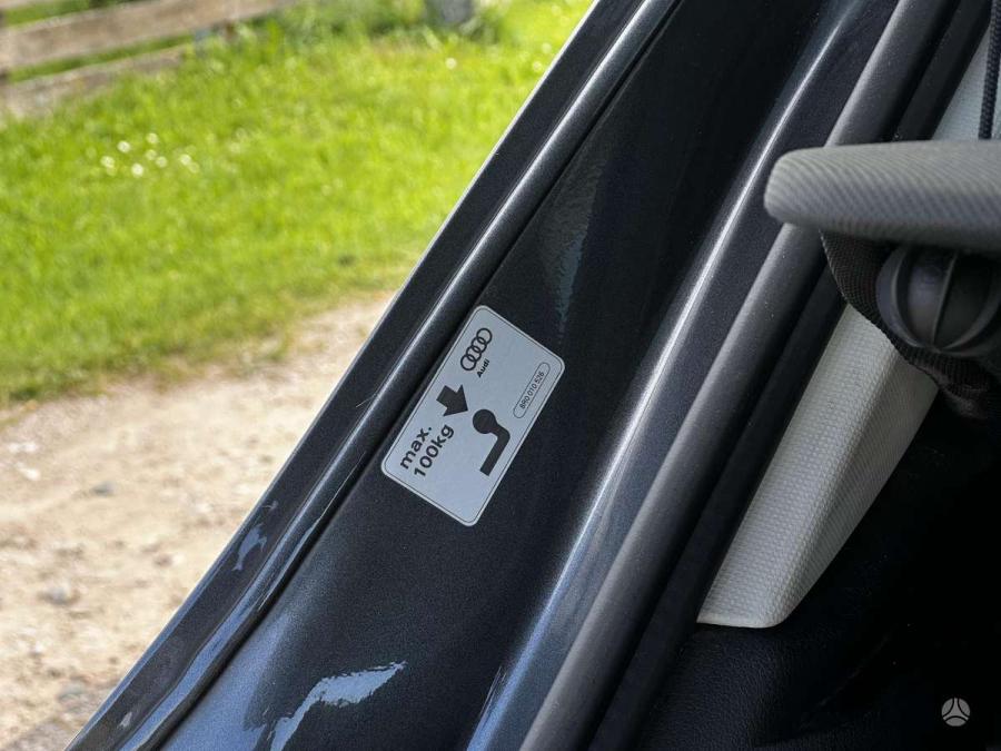 Grey Audi SQ5 2016 in Vilnius, with an engine capacity of 2.97 L and mileage of 190 thousand km for 16950 €, photo 9 on AUTOMOTO.COM.LV