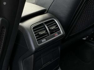 Grey Audi SQ5 2016 in Vilnius, with an engine capacity of 2.97 L and mileage of 190 thousand km for 16950 €, photo 25 on AUTOMOTO.COM.LV
